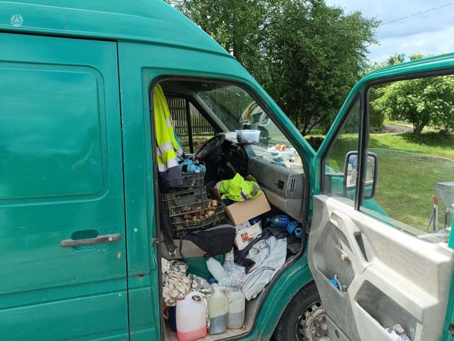 Green Volkswagen LT 1999 in Vilnius, with an engine capacity of 2.80 L and mileage of 510 thousand km for 2000 €, photo 9 on AUTOMOTO.COM.LV