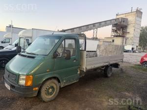 Zaļš Volkswagen LT 1999 Rīga, ar dzinēja tilpumu 2.80 L un nobraukumu 392 tūkst. km par 3100 €, foto  vietnē AUTOMOTO.COM.LV