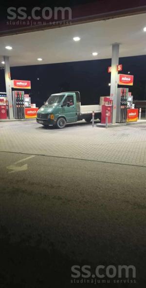 Zaļš Volkswagen LT 1999 Rīga, ar dzinēja tilpumu 2.80 L un nobraukumu 390 tūkst. km par 3500 €, foto 3 vietnē AUTOMOTO.COM.LV