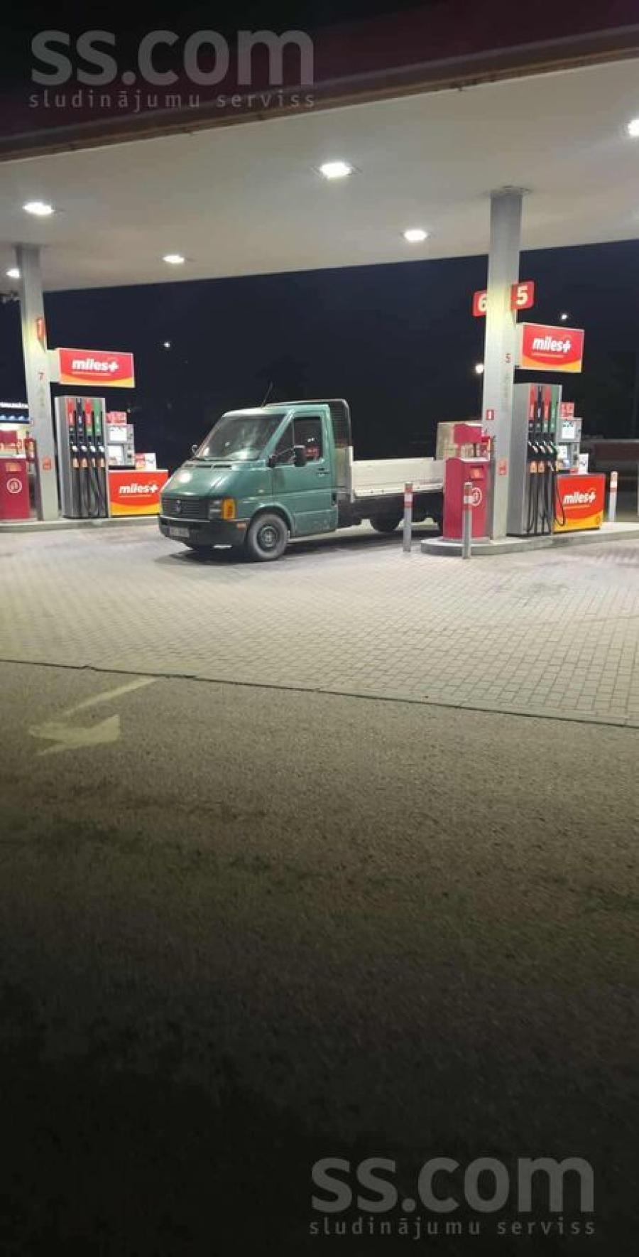 Zaļš Volkswagen LT 1999 Rīga, ar dzinēja tilpumu 2.80 L un nobraukumu 390 tūkst. km par 3500 €, foto 3 vietnē AUTOMOTO.COM.LV