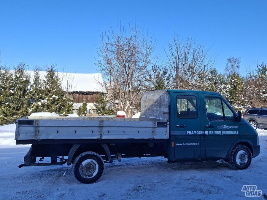 Zaļš Volkswagen LT 2002 Šilutė, ar dzinēja tilpumu 2.50 L un nobraukumu 260 tūkst. km par 2500 €, foto 7 vietnē AUTOMOTO.COM.LV