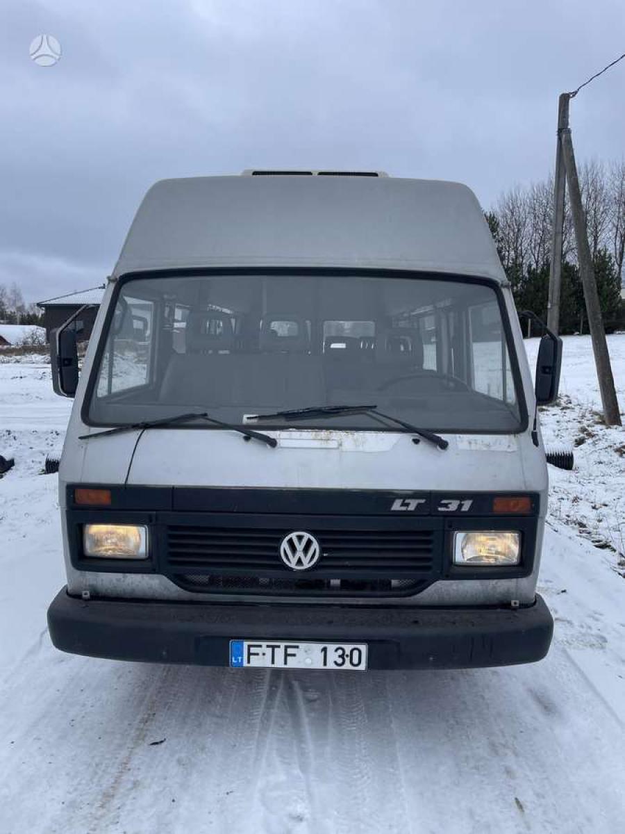 Grey Volkswagen LT 1996 in Vilnius, with an engine capacity of 2.38 L and mileage of 288 thousand km for 2000 €, photo 2 on AUTOMOTO.COM.LV