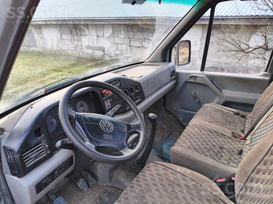Pelēks Volkswagen LT 1998 Valmiera, ar dzinēja tilpumu 2.50 L un nobraukumu 412 tūkst. km par 3500 €, foto 5 vietnē AUTOMOTO.COM.LV