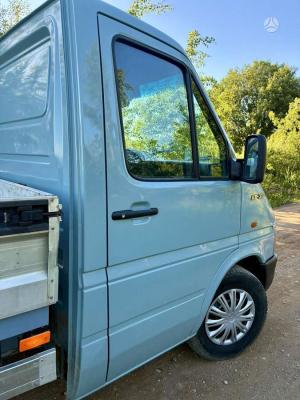 Pelēks Volkswagen LT 2006 Palanga, ar dzinēja tilpumu 2.50 L un nobraukumu 342 tūkst. km par 4200 €, foto 4 vietnē AUTOMOTO.COM.LV