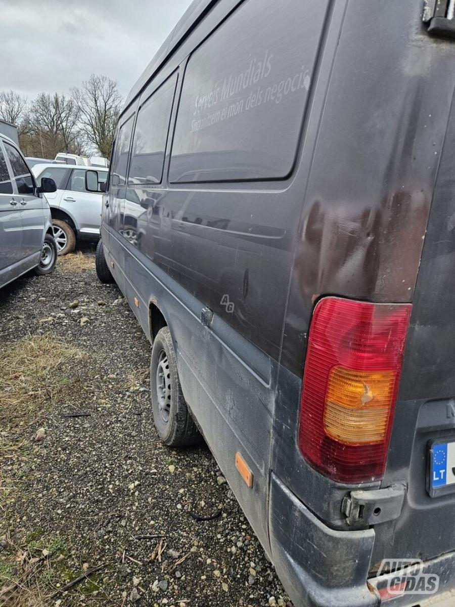 Volkswagen LT 2002 Kaišiadorys, ar dzinēja tilpumu 2.50 L un nobraukumu 400 tūkst. km par 1050 €, foto 2 vietnē AUTOMOTO.COM.LV