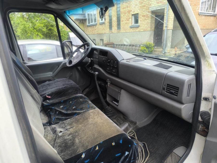 Volkswagen LT 2002 Radviliškis, ar dzinēja tilpumu 2.50 L un nobraukumu 450 tūkst. km par 1990 €, foto 7 vietnē AUTOMOTO.COM.LV