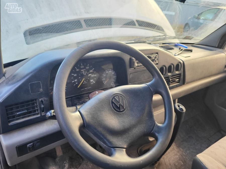 Volkswagen LT 1999 in Vilnius, with an engine capacity of 2.50 L and mileage of 418 thousand km for 1699 €, photo 17 on AUTOMOTO.COM.LV