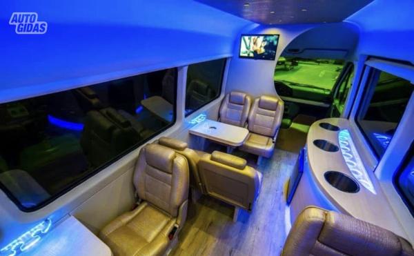 Volkswagen LT 2004 Klaipėda, ar dzinēja tilpumu 2.00 L un nobraukumu 400 tūkst. km par 12000 €, foto 2 vietnē AUTOMOTO.COM.LV