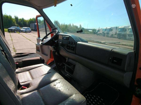 Oranžs Volkswagen LT 2002 Viļņa, ar dzinēja tilpumu 3.50 L un nobraukumu 163 tūkst. km par 5150 €, foto 8 vietnē AUTOMOTO.COM.LV