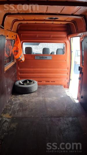 Oranžs Volkswagen LT 1997 Tukums, ar dzinēja tilpumu 2.50 L un nobraukumu 390 tūkst. km par 2600 €, foto 4 vietnē AUTOMOTO.COM.LV