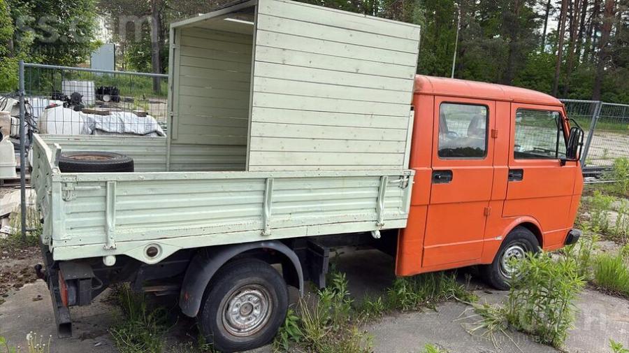 Oranžs Volkswagen LT 1993 Ogre, ar dzinēja tilpumu 2.40 L un nobraukumu 397 tūkst. km par 1600 €, foto 3 vietnē AUTOMOTO.COM.LV