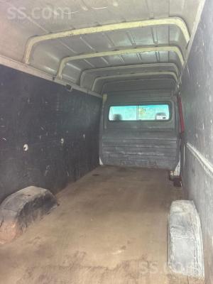 Sarkans Volkswagen LT 1997 Rīga, ar dzinēja tilpumu 2.50 L un nobraukumu 695 tūkst. km par 4790 €, foto 6 vietnē AUTOMOTO.COM.LV