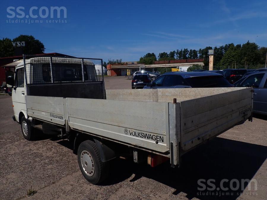 Balts Volkswagen LT 1993 Liepāja, ar dzinēja tilpumu 2.40 L un nobraukumu 301 tūkst. km par 1950 €, foto 5 vietnē AUTOMOTO.COM.LV