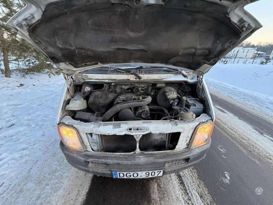 White Volkswagen LT 1997 in Vilnius, with an engine capacity of 0.00 L and mileage of 260 thousand km for 2600 €, photo 12 on AUTOMOTO.COM.LV