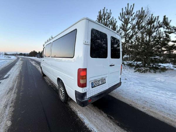 White Volkswagen LT 1997 in Vilnius, with an engine capacity of 2.43 L and mileage of 230 thousand km for 2600 €, photo 3 on AUTOMOTO.COM.LV
