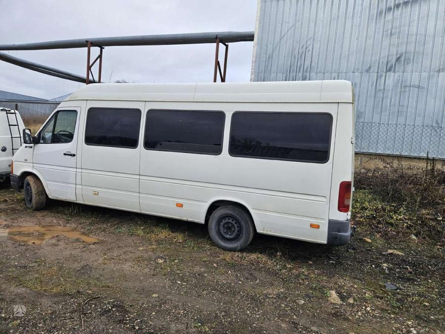 Balts Volkswagen LT 2000 Kaišiadorys, ar dzinēja tilpumu 2.50 L un nobraukumu 500 tūkst. km par 3000 €, foto 1 vietnē AUTOMOTO.COM.LV