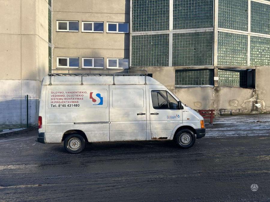 Balts Volkswagen LT 2000 Viļņa, ar dzinēja tilpumu 2.46 L un nobraukumu 290 tūkst. km par 2000 €, foto 4 vietnē AUTOMOTO.COM.LV