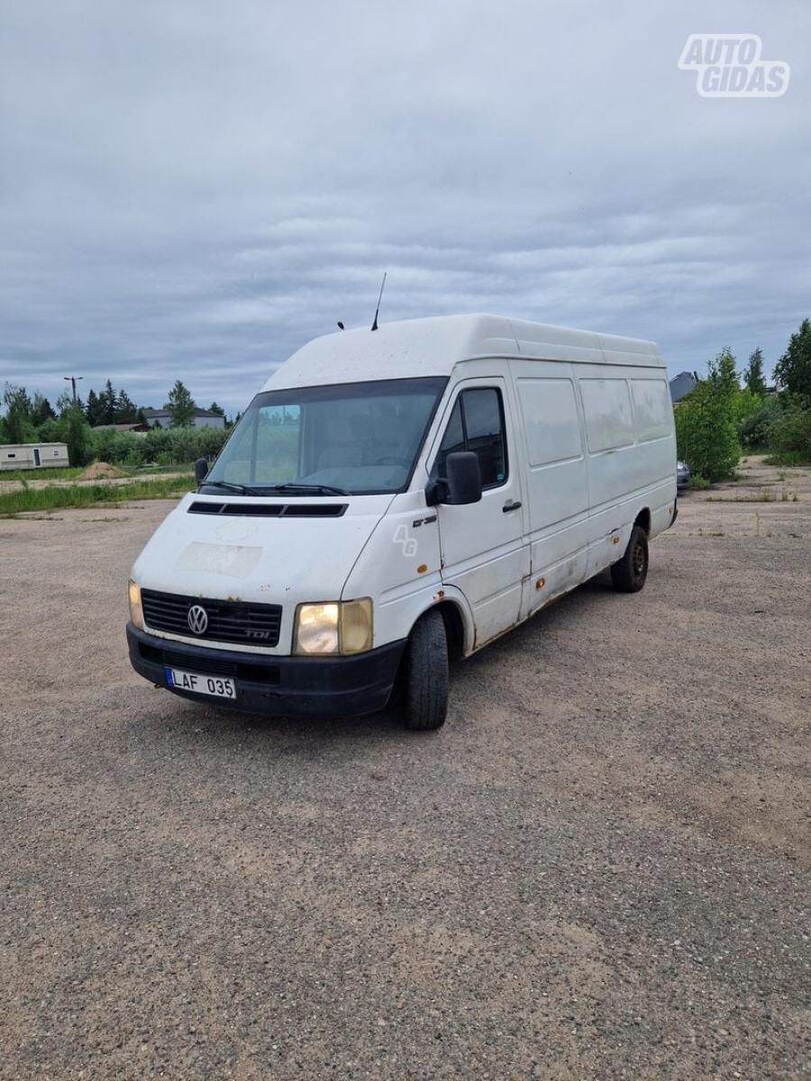 White Volkswagen LT 2003 in Birzai, with an engine capacity of 2.50 L and mileage of 1 thousand km for 1199 €, photo 3 on AUTOMOTO.COM.LV