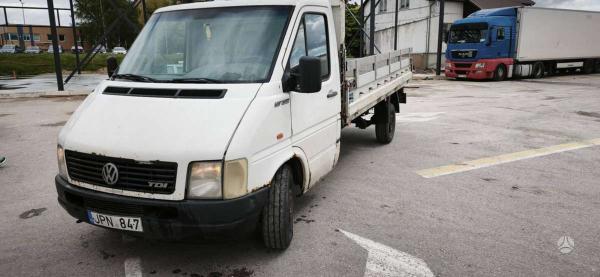 White Volkswagen LT 2003 in Kaunas, with an engine capacity of 2.46 L and mileage of 548 thousand km for 2420 €, photo 1 on AUTOMOTO.COM.LV