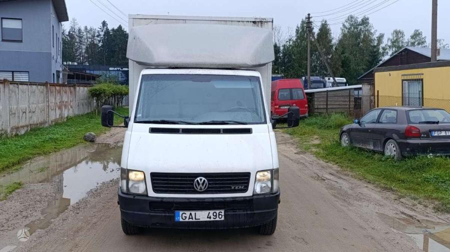 White Volkswagen LT 2003 in Vilnius, with an engine capacity of 2.80 L and mileage of 491 thousand km for 4800 €, photo 4 on AUTOMOTO.COM.LV