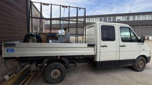 White Volkswagen LT 2004 in Klaipeda, with an engine capacity of 2.46 L and mileage of 311 thousand km for 3500 €, photo 7 on AUTOMOTO.COM.LV