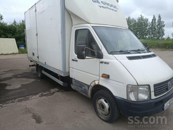 Balts Volkswagen LT 2005 Rīga, ar dzinēja tilpumu 2.50 L un nobraukumu 569 tūkst. km par 3650 €, foto 2 vietnē AUTOMOTO.COM.LV