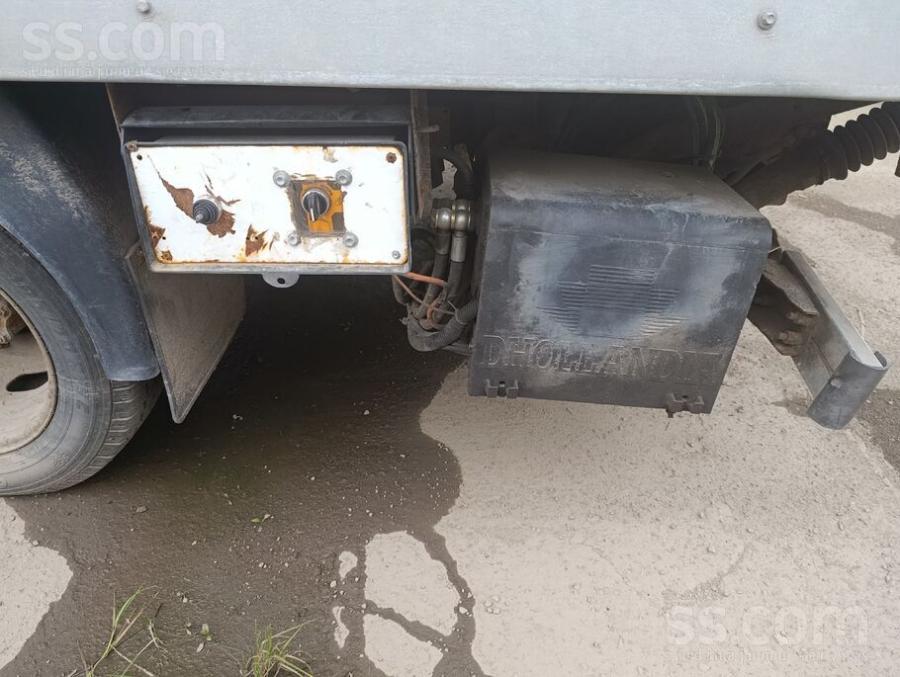 Balts Volkswagen LT 2005 Rīga, ar dzinēja tilpumu 2.50 L un nobraukumu 569 tūkst. km par 3650 €, foto 4 vietnē AUTOMOTO.COM.LV