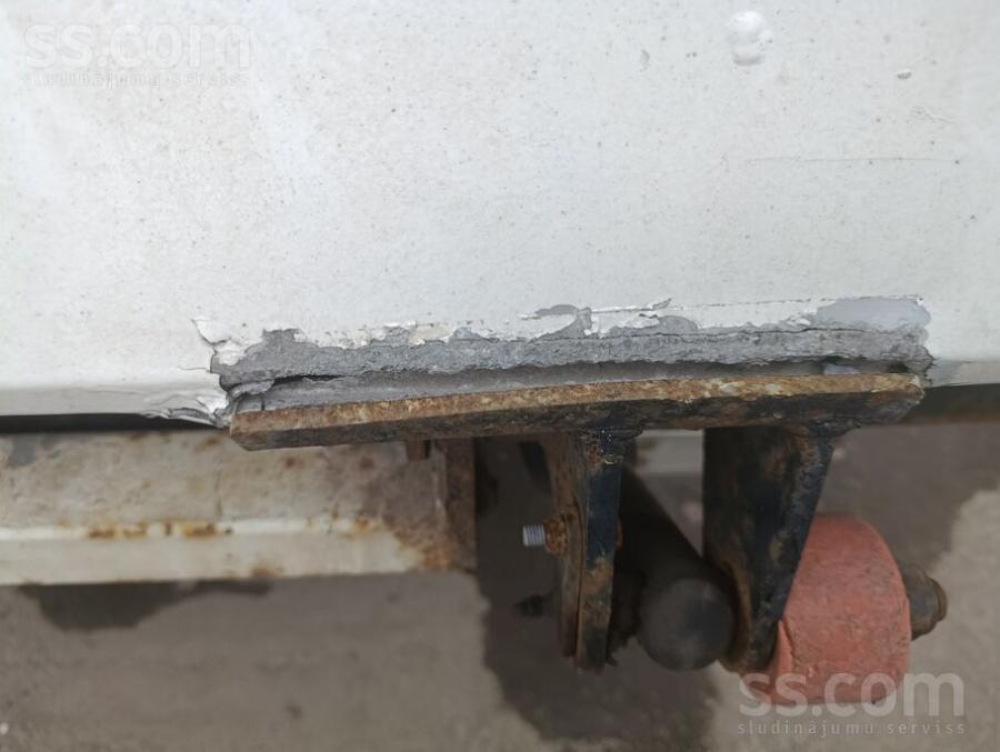 Balts Volkswagen LT 2005 Rīga, ar dzinēja tilpumu 2.50 L un nobraukumu 569 tūkst. km par 3650 €, foto 7 vietnē AUTOMOTO.COM.LV
