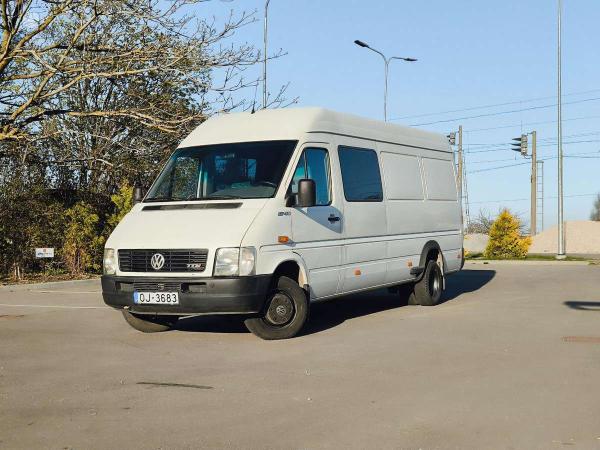 White Volkswagen LT 2005 in Riga, with an engine capacity of 2.80 L and mileage of 380 thousand km for 6150 €, photo 1 on AUTOMOTO.COM.LV