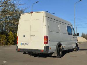Balts Volkswagen LT 2005 Rīga, ar dzinēja tilpumu 2.80 L un nobraukumu 380 tūkst. km par 6150 €, foto 5 vietnē AUTOMOTO.COM.LV