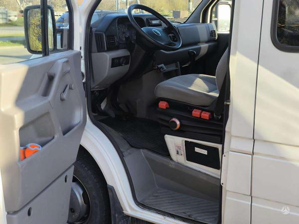 White Volkswagen LT 2005 in Riga, with an engine capacity of 2.80 L and mileage of 380 thousand km for 6150 €, photo 10 on AUTOMOTO.COM.LV