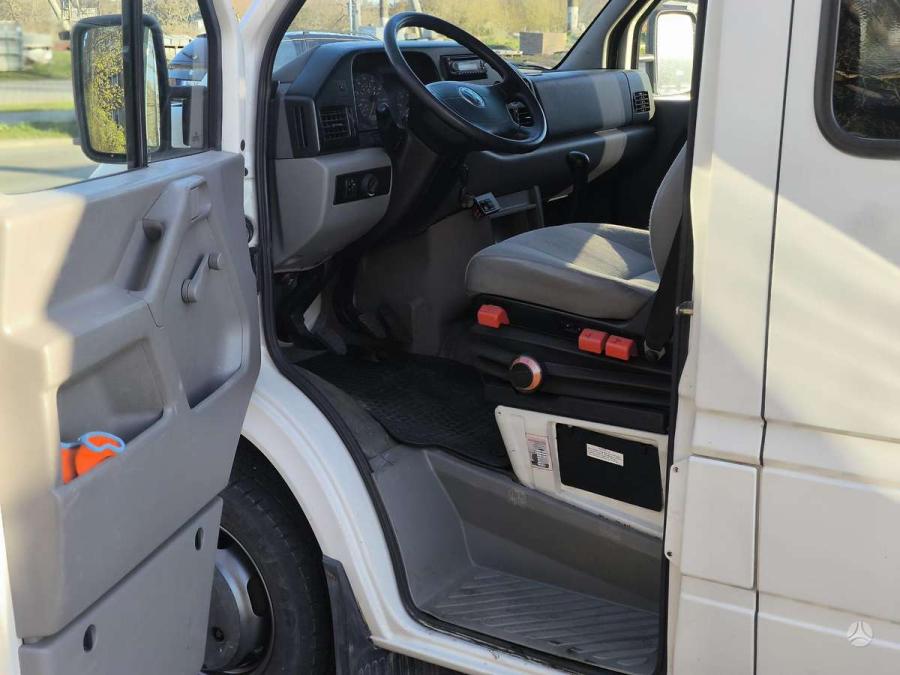 Balts Volkswagen LT 2005 Rīga, ar dzinēja tilpumu 2.80 L un nobraukumu 380 tūkst. km par 6150 €, foto 10 vietnē AUTOMOTO.COM.LV