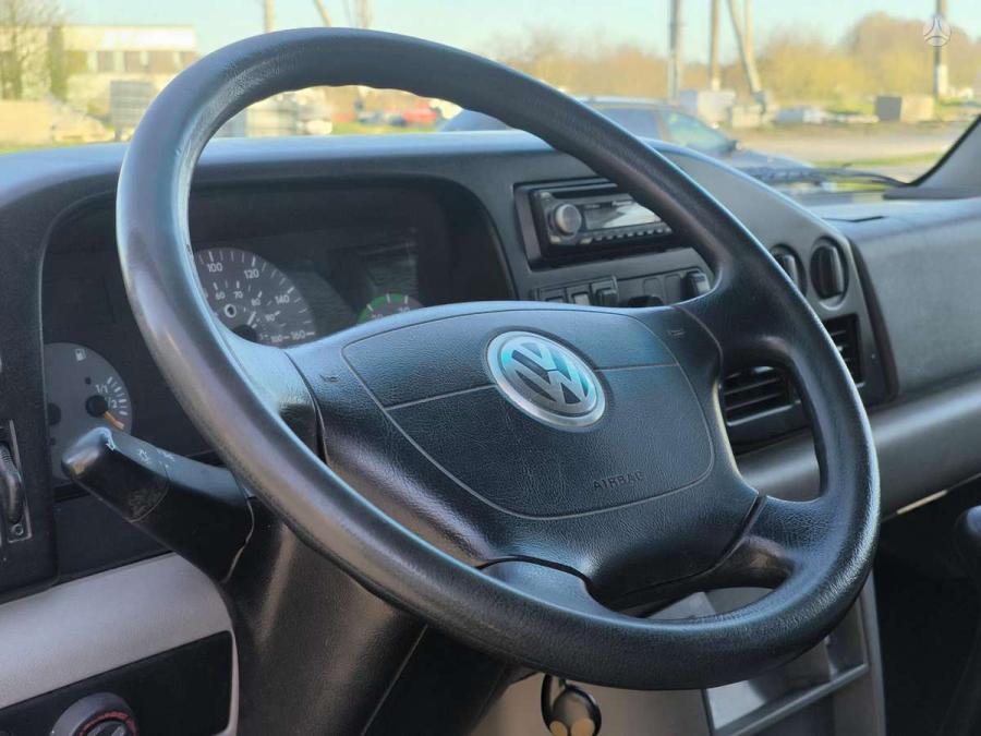 Balts Volkswagen LT 2005 Rīga, ar dzinēja tilpumu 2.80 L un nobraukumu 380 tūkst. km par 6150 €, foto 14 vietnē AUTOMOTO.COM.LV