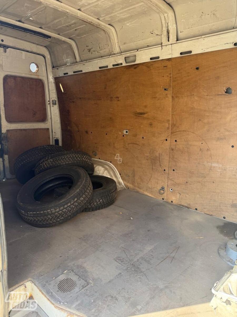 Balts Volkswagen LT 2006 Viļņa, ar dzinēja tilpumu 2.50 L un nobraukumu 466 tūkst. km par 2750 €, foto 10 vietnē AUTOMOTO.COM.LV