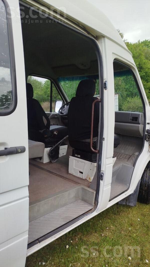 Balts Volkswagen LT 1999 Aizkraukle, ar dzinēja tilpumu 2.50 L un nobraukumu 0 tūkst. km par 4200 €, foto 7 vietnē AUTOMOTO.COM.LV