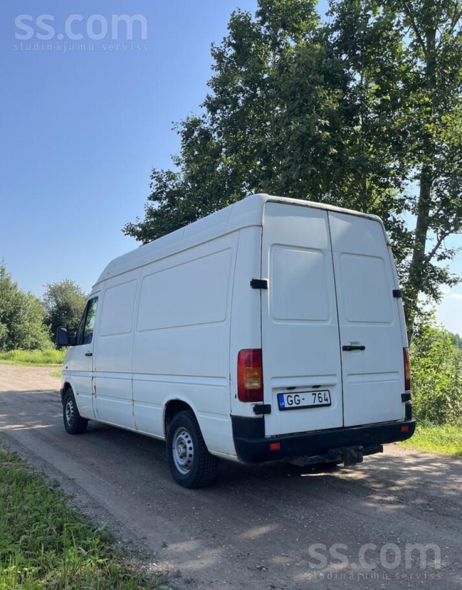 Balts Volkswagen LT 2000 Rīga, ar dzinēja tilpumu 2.50 L un nobraukumu 373 tūkst. km par 3000 €, foto 3 vietnē AUTOMOTO.COM.LV