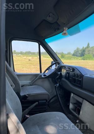 Balts Volkswagen LT 2000 Rīga, ar dzinēja tilpumu 2.50 L un nobraukumu 373 tūkst. km par 3000 €, foto 4 vietnē AUTOMOTO.COM.LV
