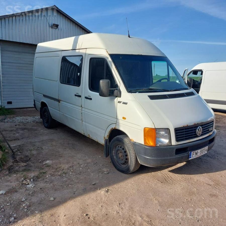 Balts Volkswagen LT 2001 Tukums, ar dzinēja tilpumu 2.40 L un nobraukumu 582 tūkst. km par 1500 €, foto 1 vietnē AUTOMOTO.COM.LV