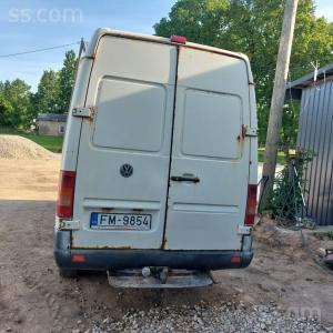 Balts Volkswagen LT 2001 Tukums, ar dzinēja tilpumu 2.40 L un nobraukumu 582 tūkst. km par 1500 €, foto 3 vietnē AUTOMOTO.COM.LV
