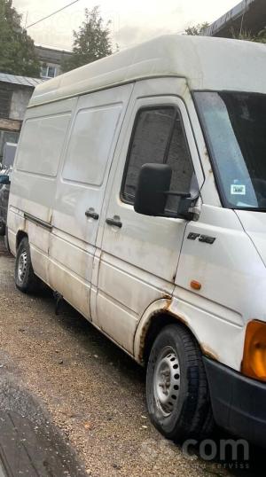 Balts Volkswagen LT 2001 Rīga, ar dzinēja tilpumu 2.50 L un nobraukumu 600 tūkst. km par 1000 €, foto 5 vietnē AUTOMOTO.COM.LV