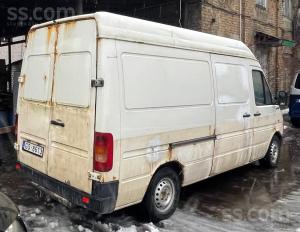Balts Volkswagen LT 2001 Rīga, ar dzinēja tilpumu 2.50 L un nobraukumu 600 tūkst. km par 1000 €, foto 6 vietnē AUTOMOTO.COM.LV