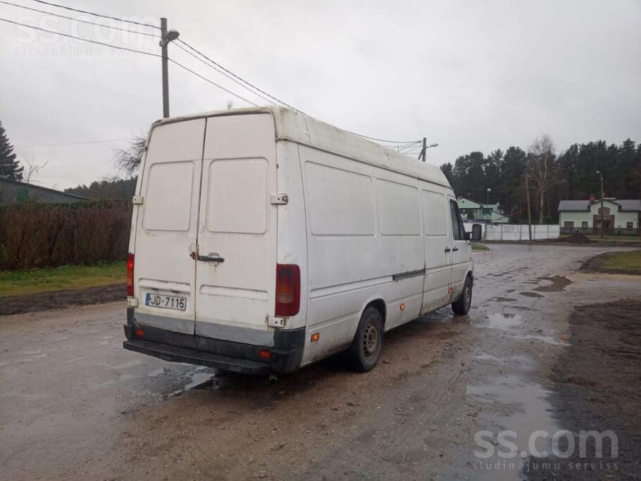 White Volkswagen LT 2001 in Riga, with an engine capacity of 2.50 L and mileage of 513 thousand km for 1200 €, photo 5 on AUTOMOTO.COM.LV