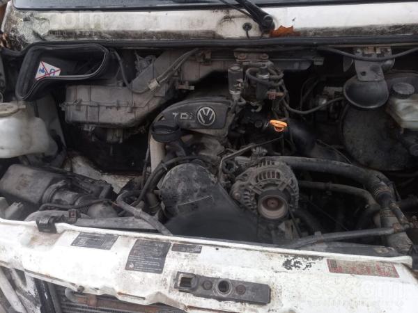 Balts Volkswagen LT 2001 Rīga, ar dzinēja tilpumu 2.50 L un nobraukumu 513 tūkst. km par 1050 €, foto 7 vietnē AUTOMOTO.COM.LV