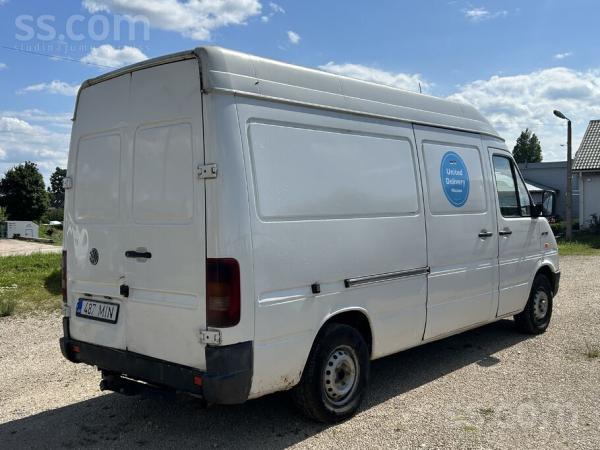 White Volkswagen LT 2001 in Valka, with an engine capacity of 2.80 L and mileage of 107 thousand km for 1500 €, photo 4 on AUTOMOTO.COM.LV