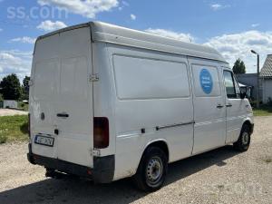 White Volkswagen LT 2001 in Valka, with an engine capacity of 2.80 L and mileage of 107 thousand km for 1500 €, photo 5 on AUTOMOTO.COM.LV