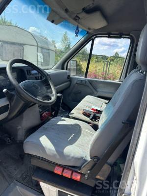 White Volkswagen LT 2001 in Valka, with an engine capacity of 2.80 L and mileage of 107 thousand km for 1500 €, photo 10 on AUTOMOTO.COM.LV