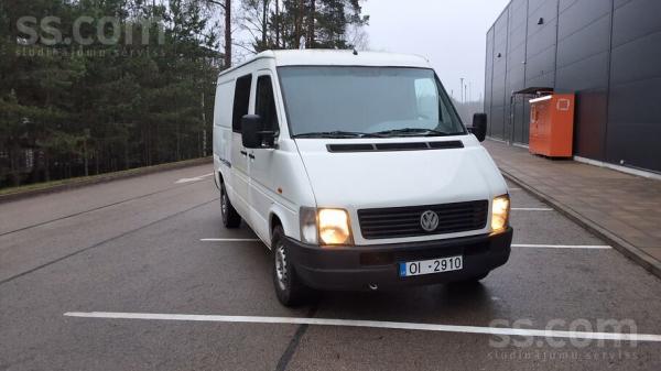 White Volkswagen LT 2002 in Riga, with an engine capacity of 2.50 L and mileage of 358 thousand km for 3200 €, photo 2 on AUTOMOTO.COM.LV