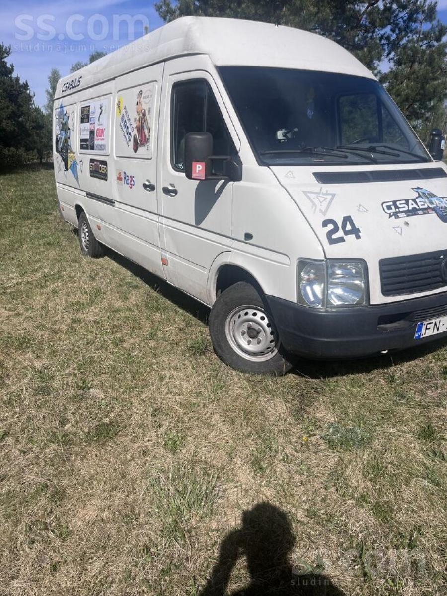 White Volkswagen LT 2002 in Riga, with an engine capacity of 2.50 L and mileage of 360 thousand km for 2800 €, photo 3 on AUTOMOTO.COM.LV