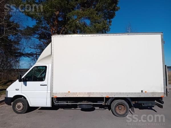 Balts Volkswagen LT 2003 Rīga, ar dzinēja tilpumu 2.50 L un nobraukumu 385 tūkst. km par 4100 €, foto 2 vietnē AUTOMOTO.COM.LV
