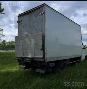 White Volkswagen LT 2003 in Riga, with an engine capacity of 2.50 L and mileage of 385 thousand km for 2350 €, photo 4 on AUTOMOTO.COM.LV